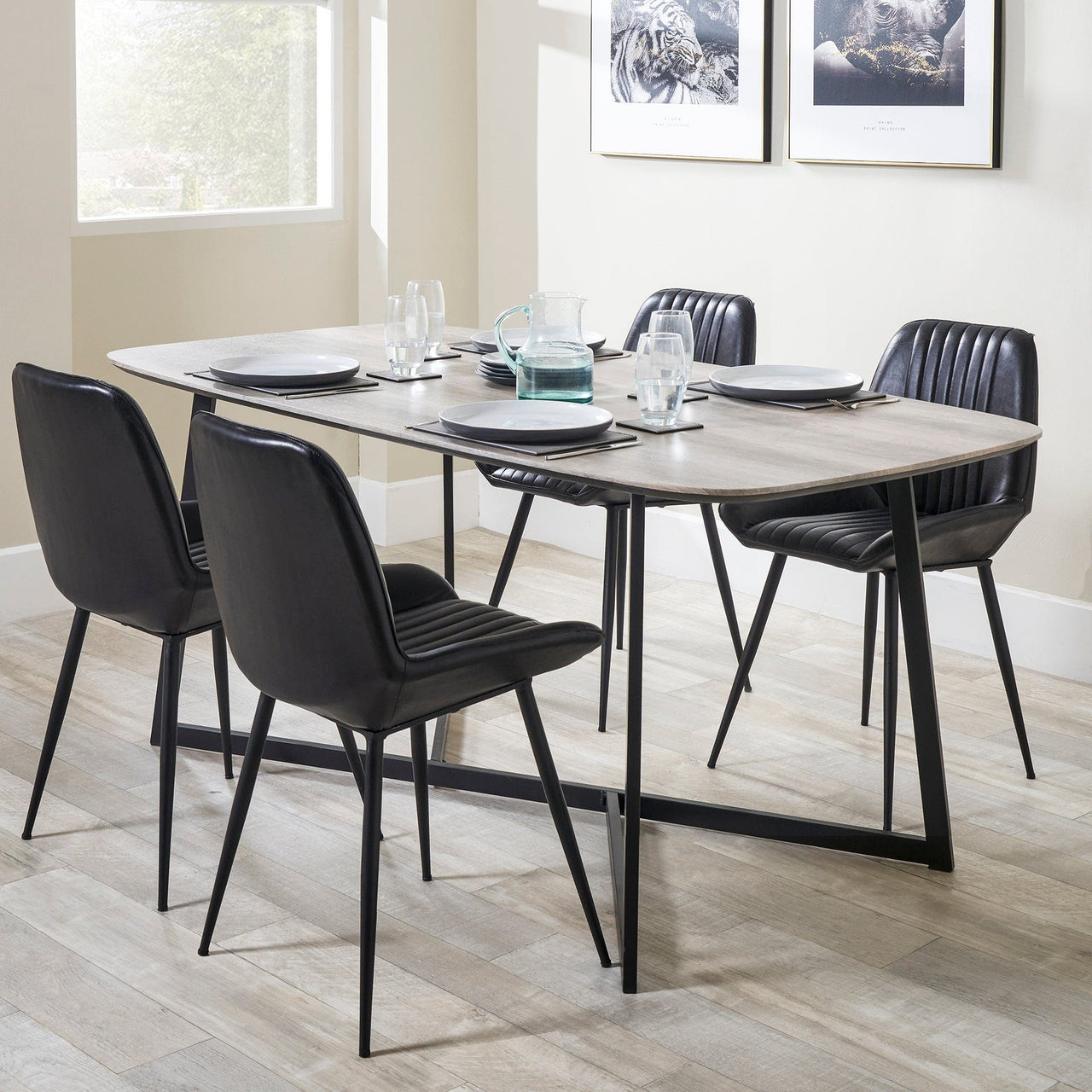 Grey and Black Dining Table | Furniture | Rūma