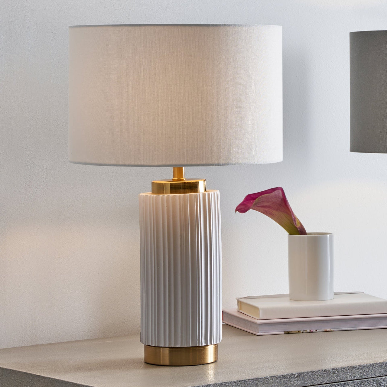 White Textured Ceramic and Gold Metal Table Lamp | Lighting | Rūma