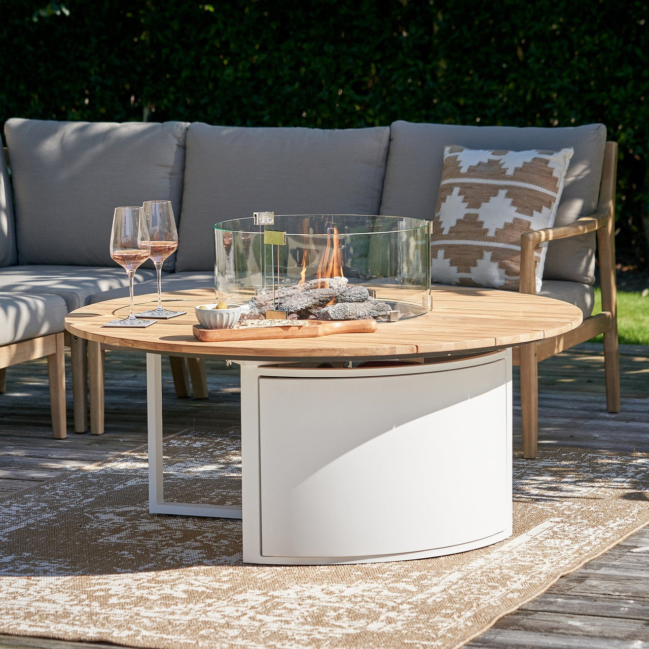 White and Teak Round Fire Pit | Outdoor | Rūma